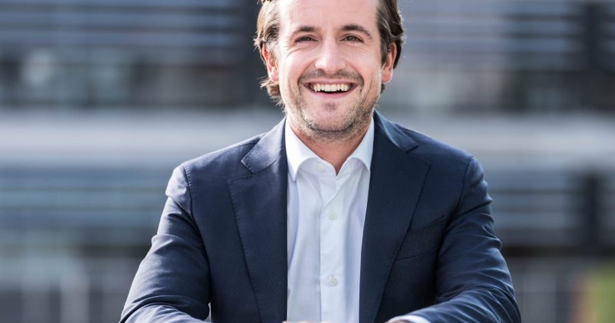 Laurence Hamilton | Marktlink